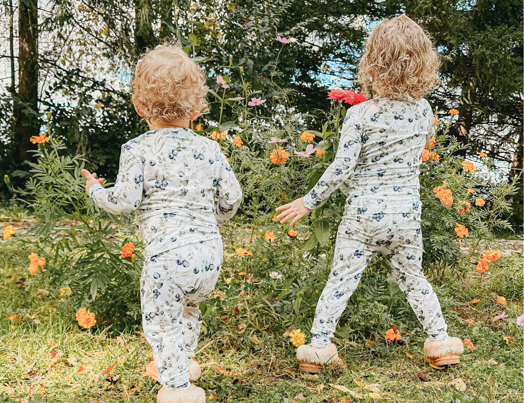 Long-Sleeve Pajama Set in Blueberry Dreams